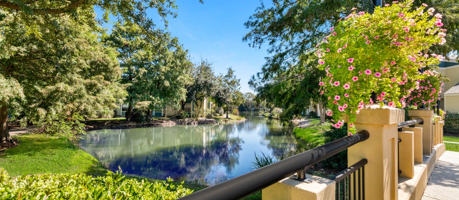 Lakes of Chateau Estates South Apartments For Rent in Kenner, LA - 1 ...