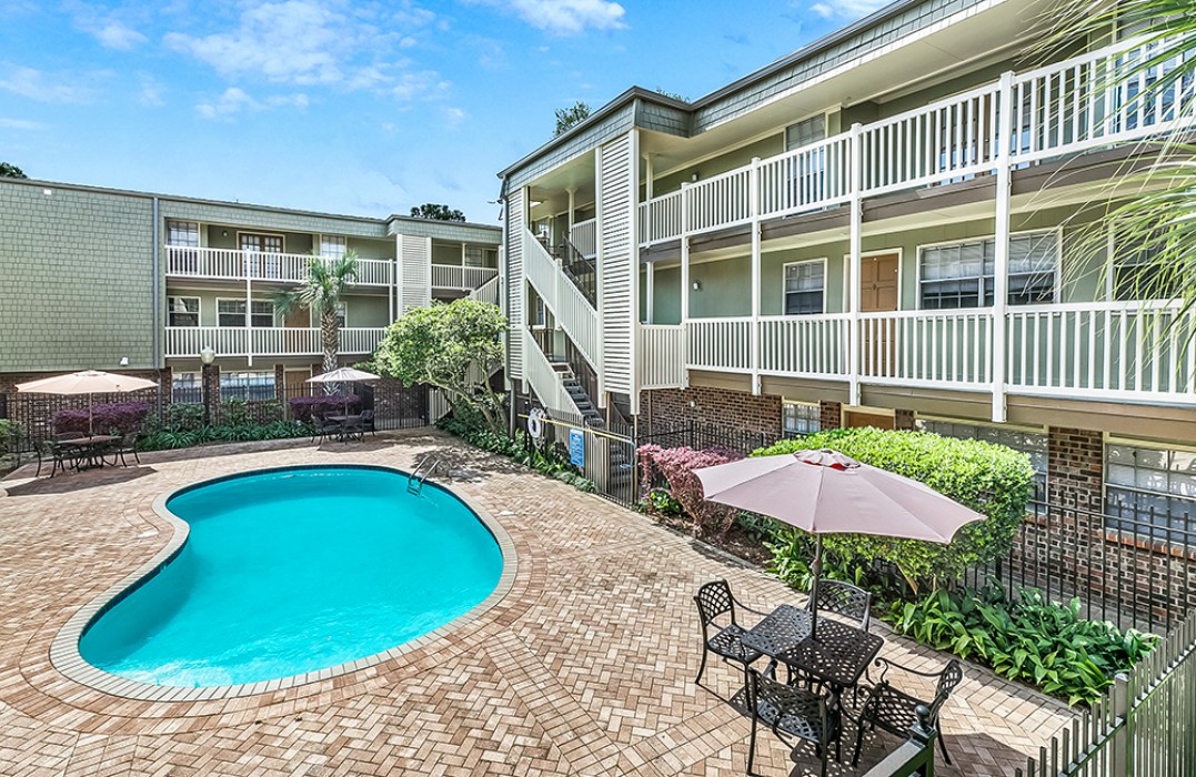 Flowergate Apartments For Rent in Metairie, LA - 1, 2, 3 Bedroom ...